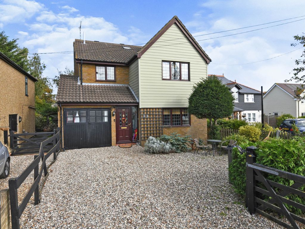 5 Bed Detached House For Sale In Old Bell Lane Rettendon Common
