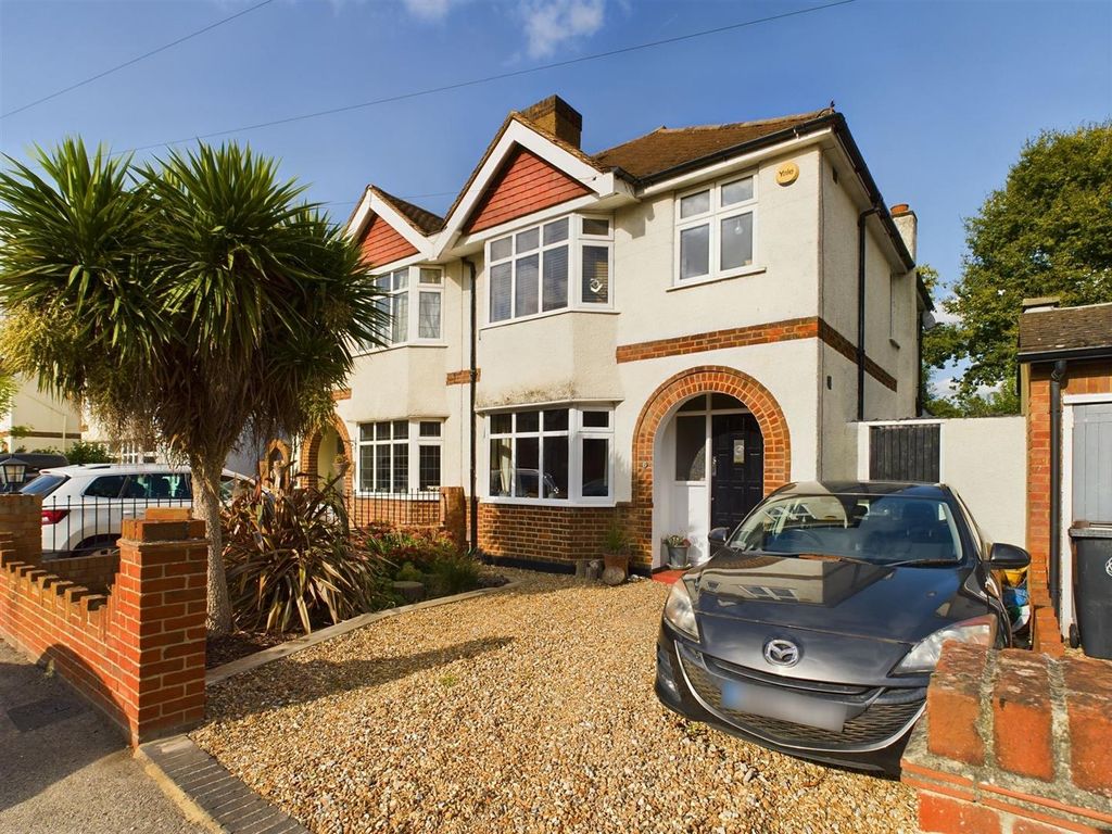 3 Bed Semi Detached House For Sale In King George Avenue Walton On