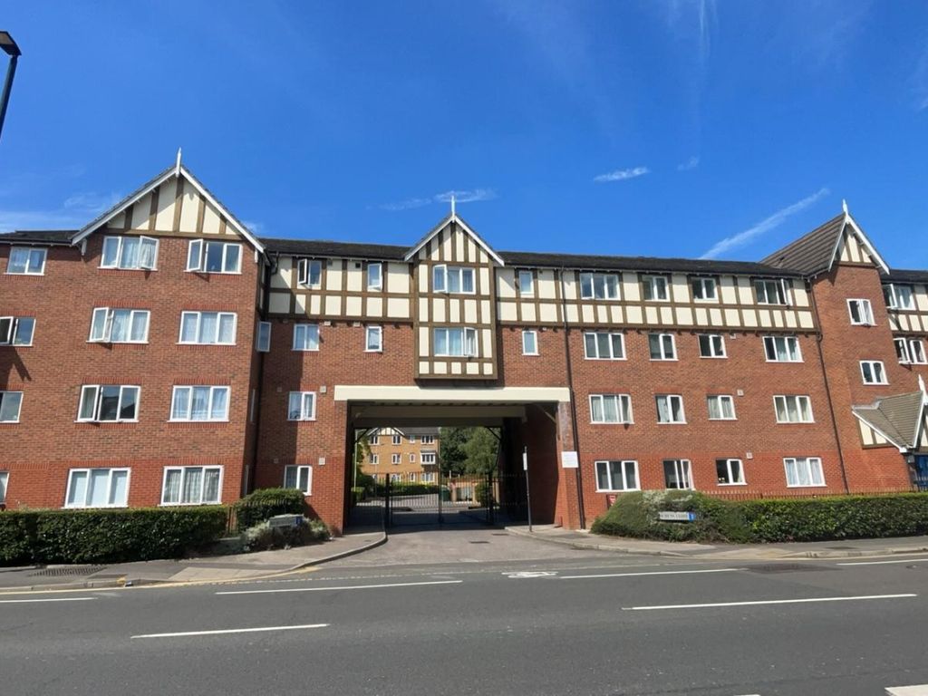 1 bed flat to rent in Richens Close, Hounslow TW3, £1,450 pcm - Zoopla