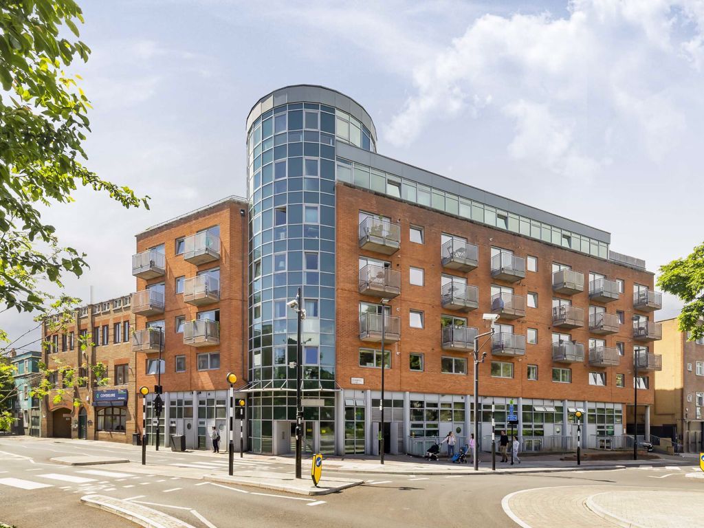 2 bed flat for sale in Benwell Road, London N7 - Zoopla