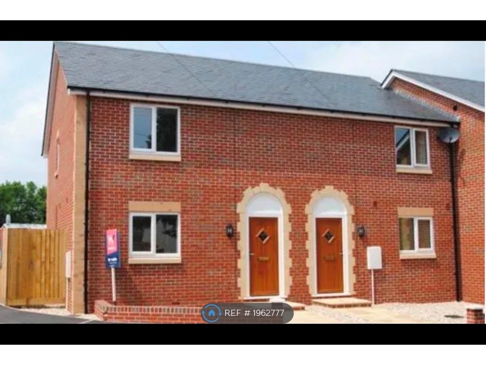 3 bed terraced house to rent in Station Road, Devon EX15, £995 pcm - Zoopla