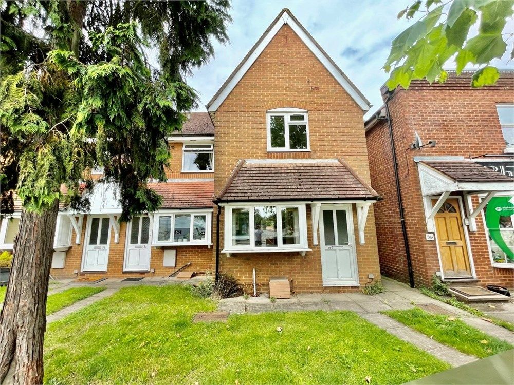 2 bed terraced house to rent in Windsor Road, Wraysbury TW19, £1,600 ...