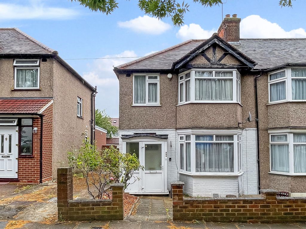 3 Bed End Terrace House For Sale In Whitton Avenue East Greenford Ub6