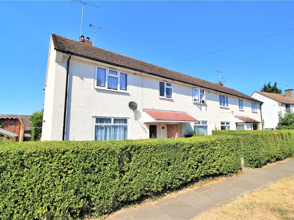 2 Bed Maisonette For Sale In Prince Charles Crescent Farnborough