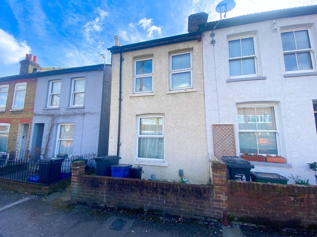 2 bed end terrace house for sale in Addison Road, London SE25 - Zoopla