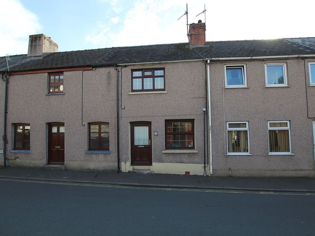 2 Bed Terraced House For Sale In Maendu Street Brecon Ld3 £150 000