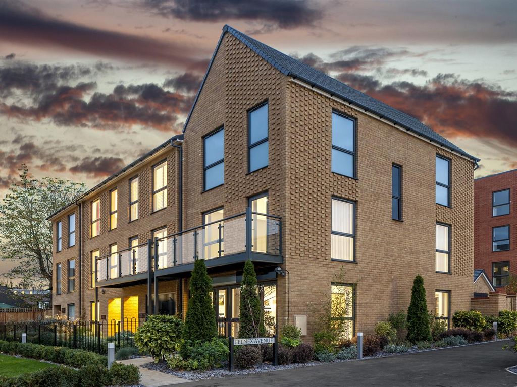 3 bed property for sale in Hackbridge Road, Wallington SM6 - Zoopla