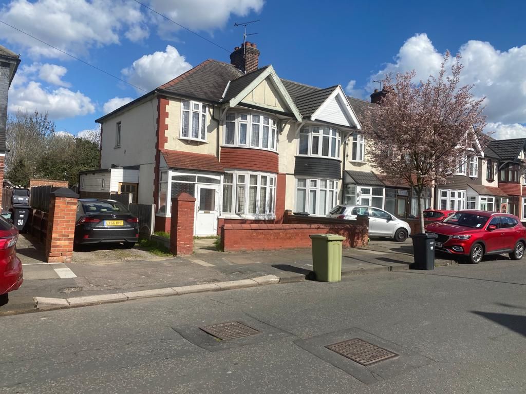 3 Bed End Terrace House For Sale In Thurlestone Avenue Ilford Ig3 £