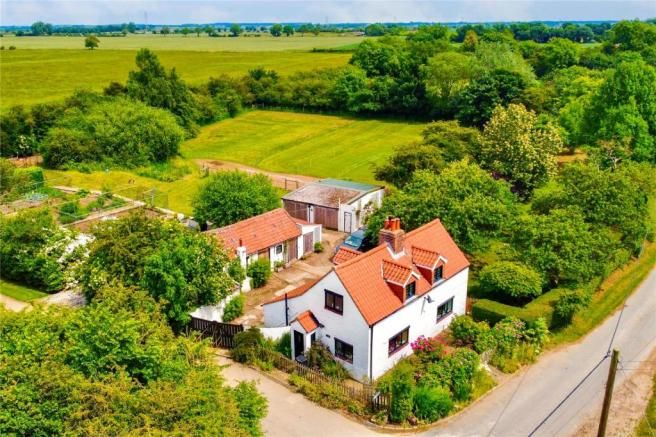 3 bed cottage for sale in Ferry Road, Wawne, Hull HU7 - Zoopla