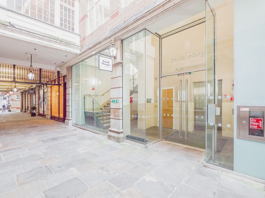 2 bed flat for sale in Barry Lane, Cardiff CF10, £250,000 - Zoopla