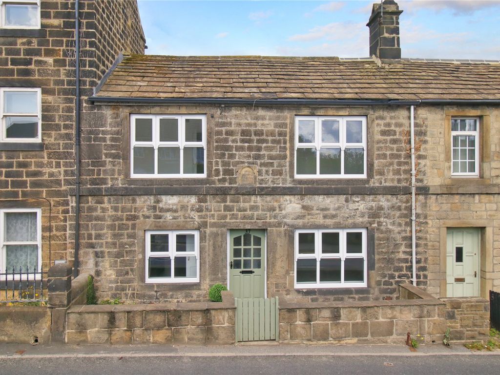 3 Bed Terraced House For Sale In Long Row Horsforth Leeds West