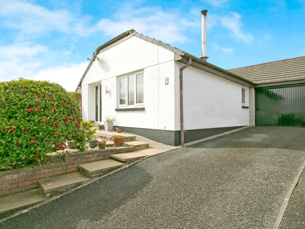 3 bed bungalow for sale in Summerheath, Mabe Burnthouse, Penryn ...