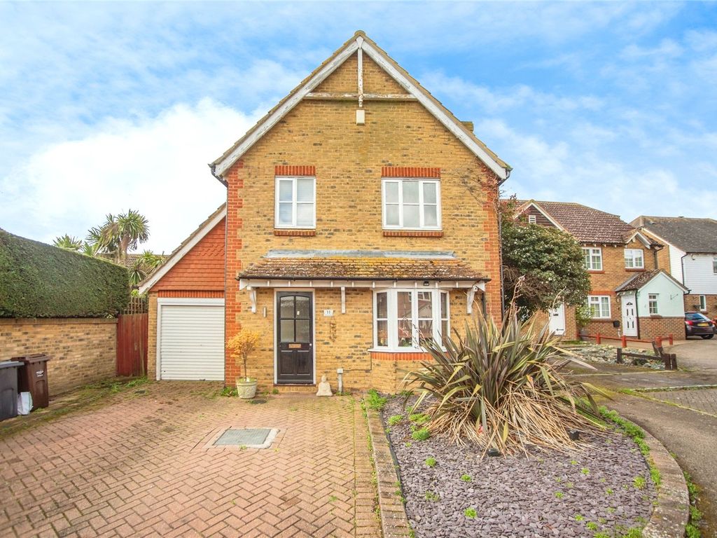 4 bed detached house for sale in Grandsire Gardens, Hoo, Rochester ...