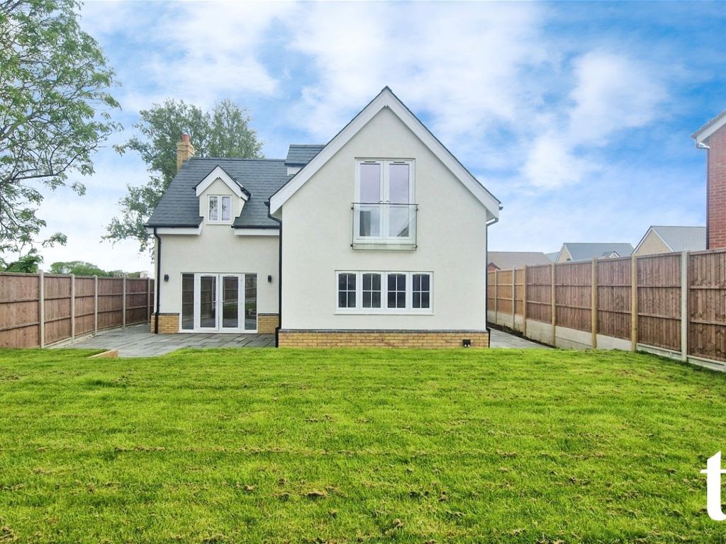 4 bed detached house for sale in Dunmow, Dunmow, Essex CM6, £750,000 ...
