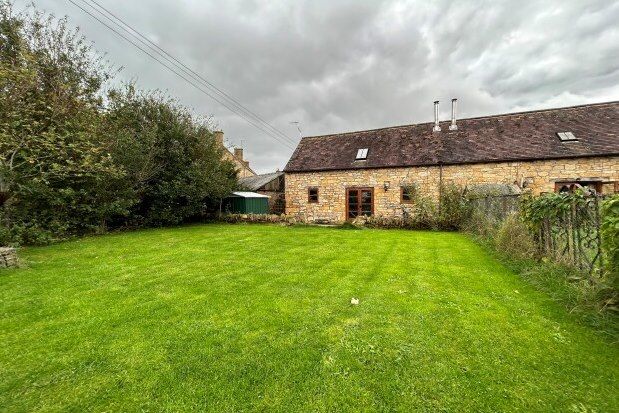 2 bed barn conversion to rent in Murcot, Broadway WR12, £1,000 pcm - Zoopla