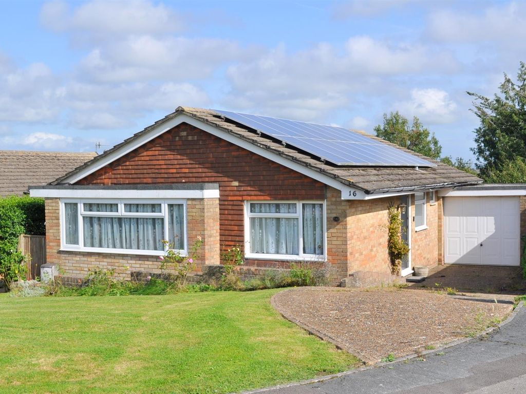 3 Bed Detached Bungalow For Sale In Cedar Close Eastbourne Bn22 £
