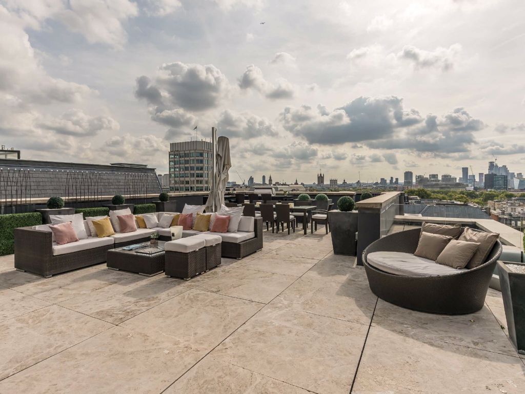 3 bed flat for sale in Arlington Street, London SW1A, £15,500,000 - Zoopla