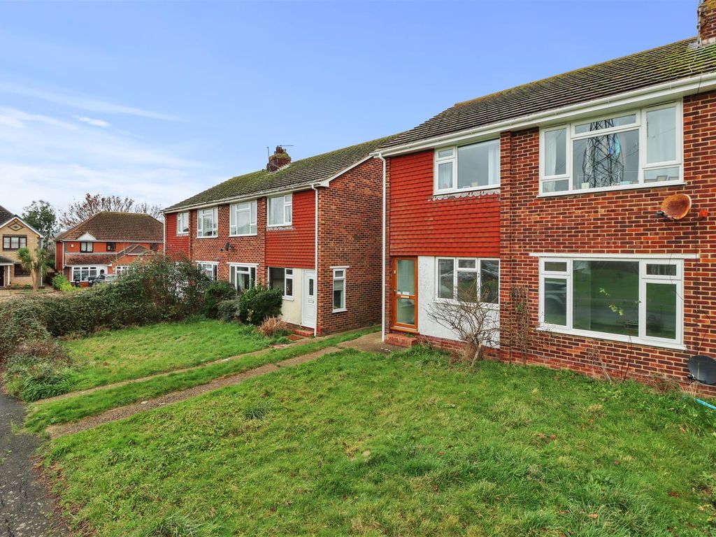 2 bed flat for sale in Aberdale Road, Polegate BN26, £180,000 - Zoopla