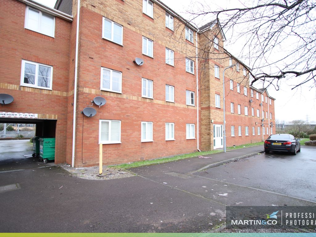 2 bed flat for sale in Glan Rhymni, Splott, Cardiff CF24, £129,950 - Zoopla