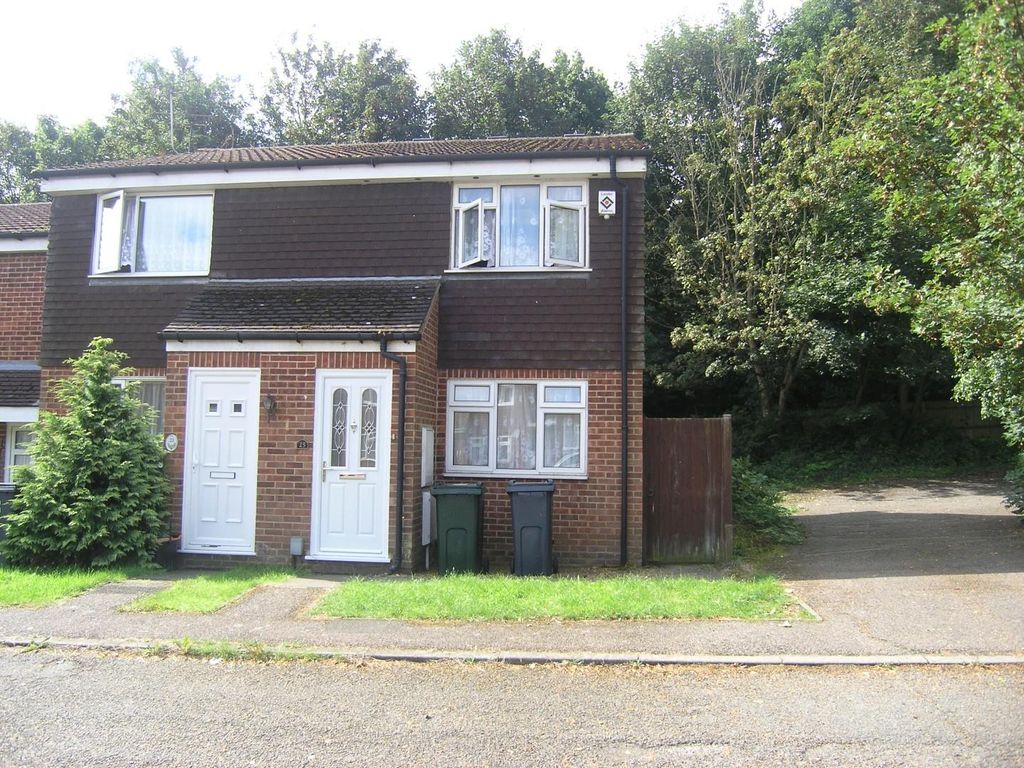 2 bed end terrace house to rent in Arden Drive, Ashford TN24, £1,100 ...