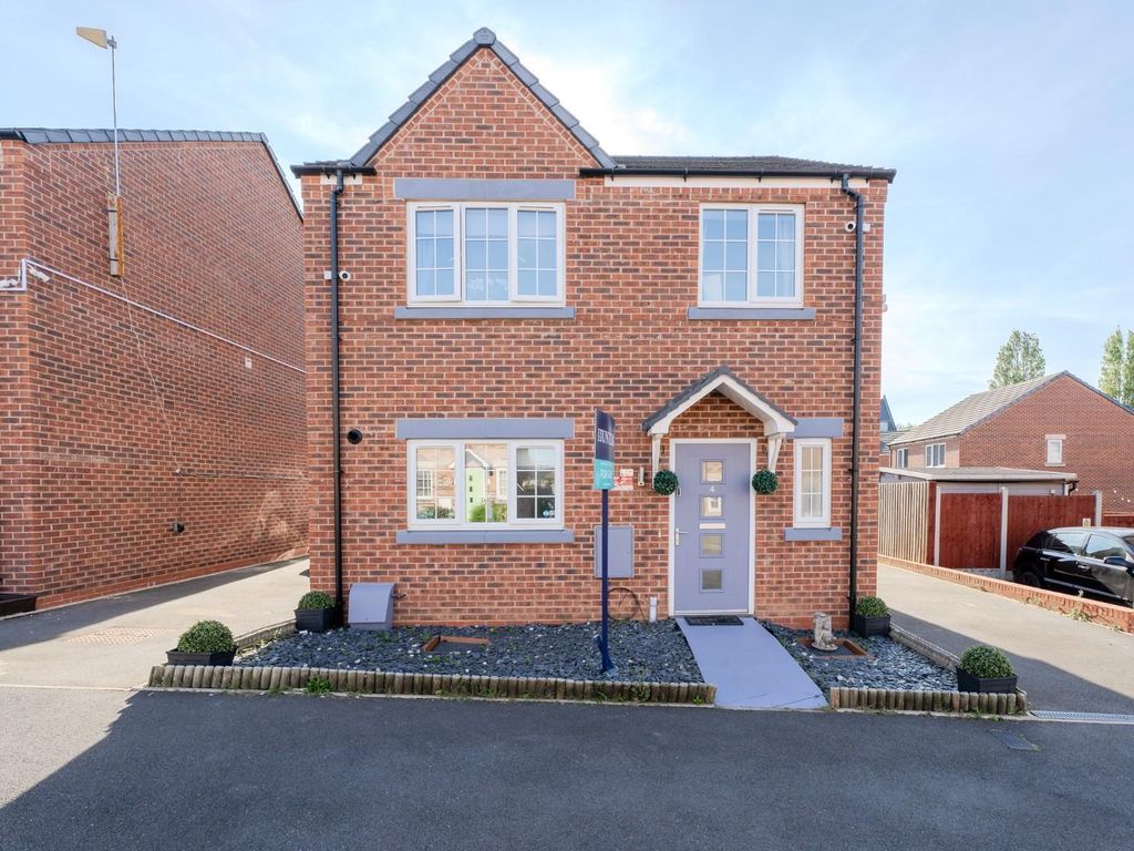 4 bed detached house for sale in Messiter Way, Dudley DY1, £325,000 ...