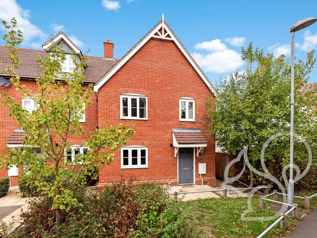 4 bed property to rent in Trowel Place, Colchester CO2, £1,700 pcm - Zoopla