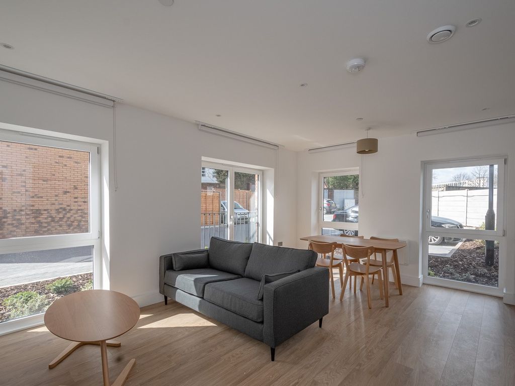 2 bed flat to rent in Hooper Street, Birmingham B18 - Zoopla