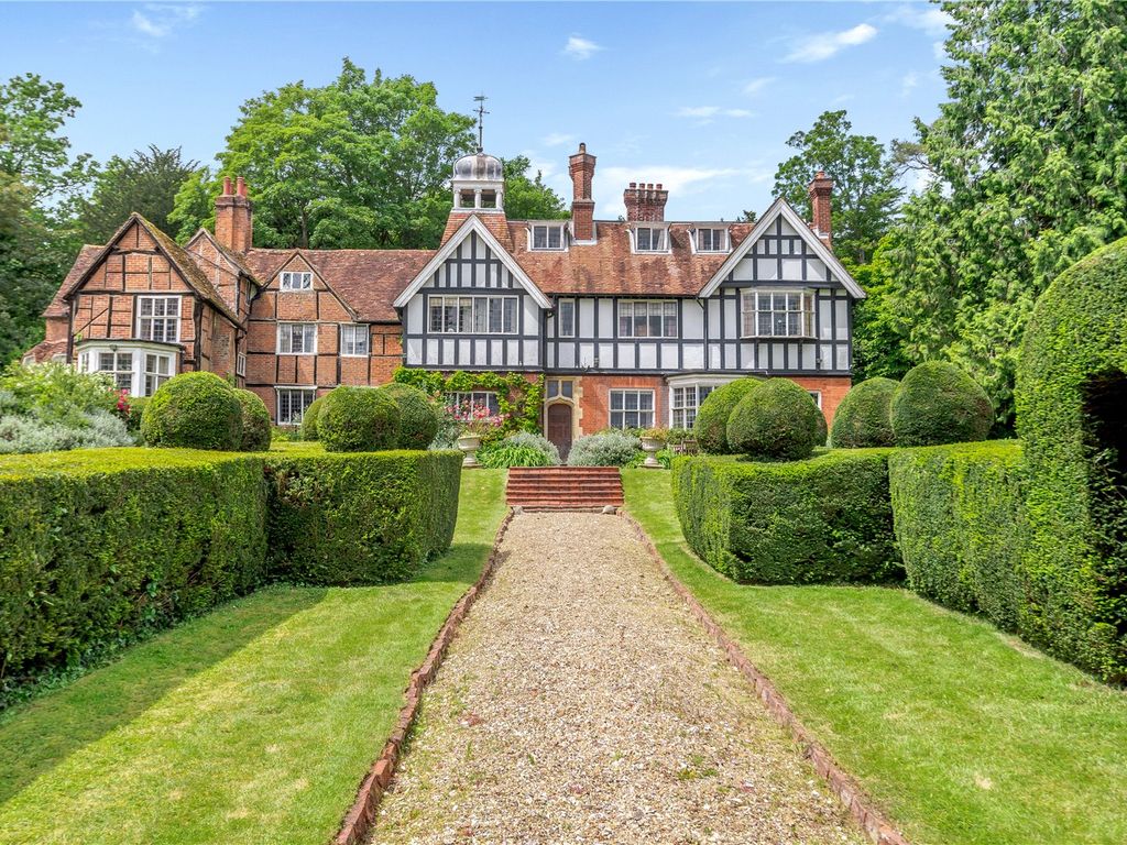 12 bed detached house for sale in Spring Lane, Cookham Dean, Berkshire ...