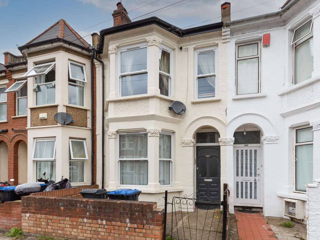 1 bed flat for sale in Chapter Road, London NW2, £310,000 - Zoopla