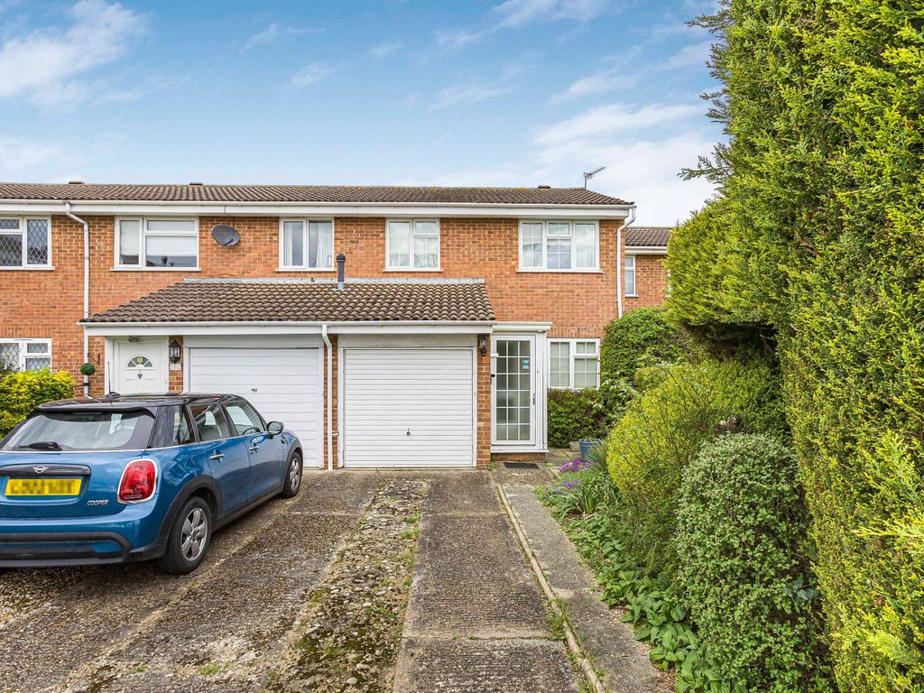 3 bed terraced house for sale in Booths Close, North Mymms, Hatfield ...