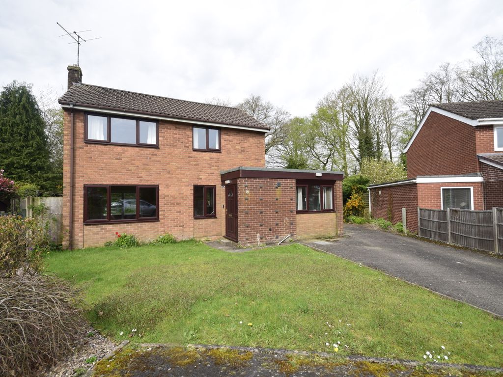 3 bed detached house for sale in Woodlands Grove, Higher Heath ...