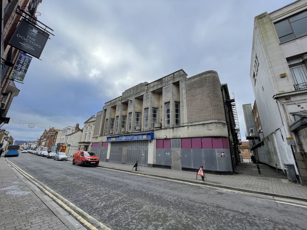 Leisure/hospitality to let in Former Mecca Bingo Premises, 54 Eastgate ...
