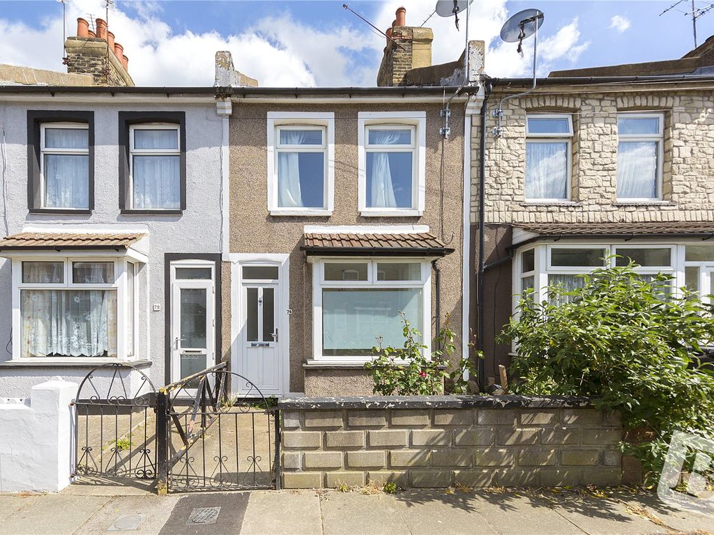 2 bed terraced house to rent in Cecil Road, Gravesend, Kent DA11 - Zoopla