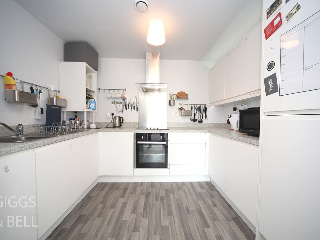 1 bed flat for sale in Marsh Road, Luton, Bedfordshire LU3 - Zoopla