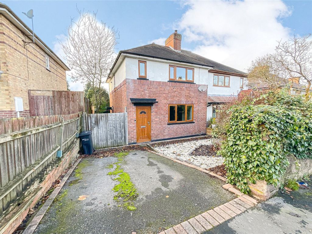 3 Bed Semi Detached House For Sale In Summerfield Road Tamworth