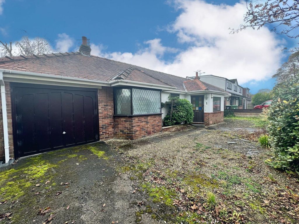 2 Bed Bungalow For Sale In Garstang Road West Poulton Le Fylde Fy6 £