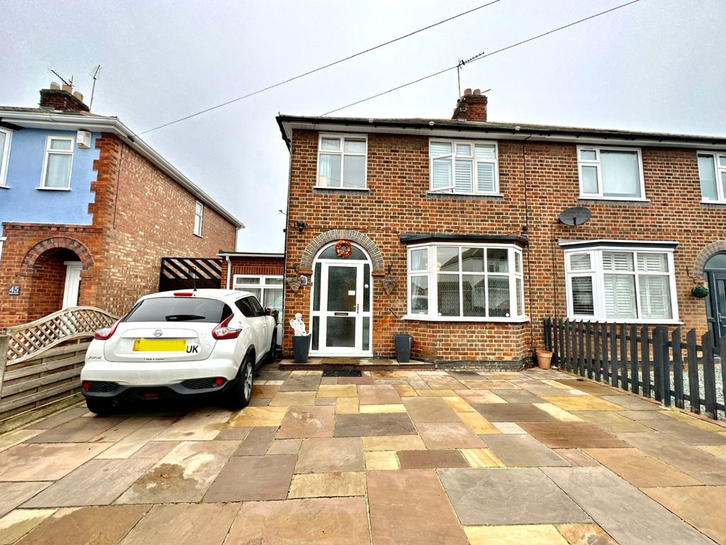 4 bed semi-detached house for sale in Park Drive, Leicester Forest East ...