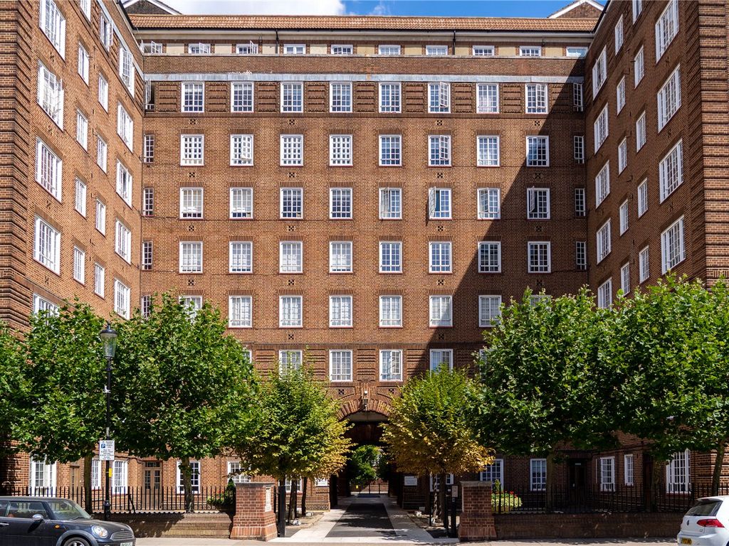 2 bed flat for sale in Swan Court, Chelsea Manor Street, London SW3 ...