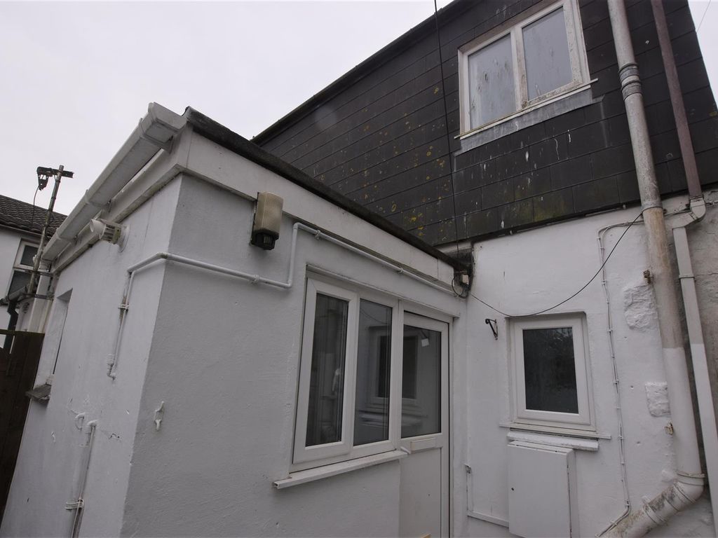 1 bed maisonette for sale in Cross Street, Camborne TR14 - Zoopla