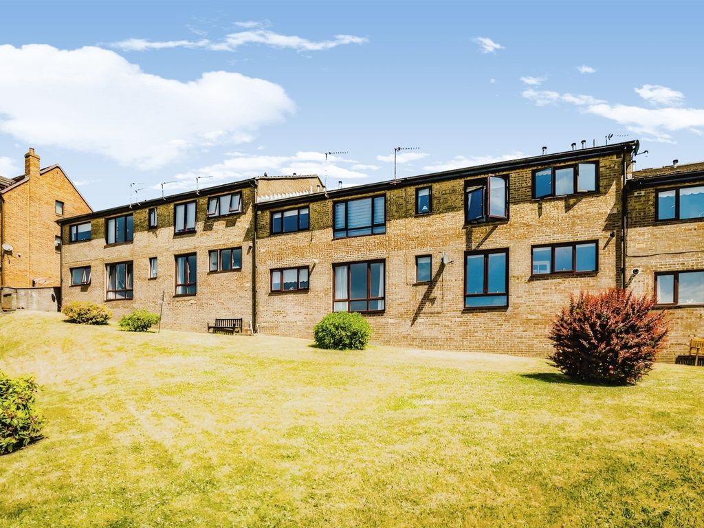 2 bed flat for sale in Pye Nest Rise, Halifax HX2, £135,000 - Zoopla