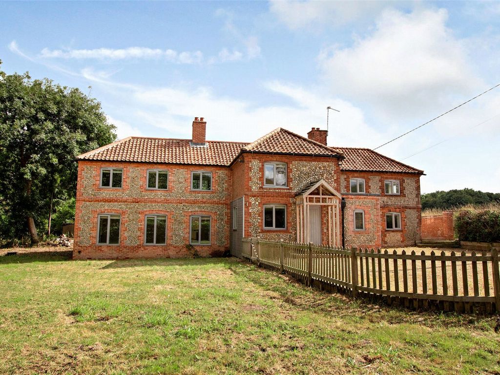 5 bed detached house for sale in Old Hall Lane, Brinton, Melton ...