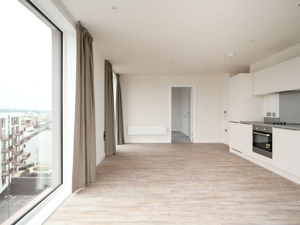 2 bed flat to rent in The Kell, Gillingham Gate Road, Gillingham ME4, £ ...