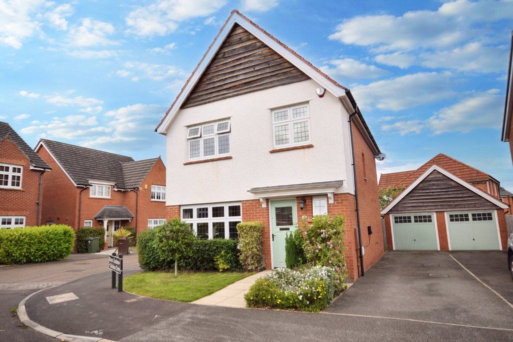 3 bed detached house for sale in Manor Gardens, Crofton, Wakefield WF4 ...