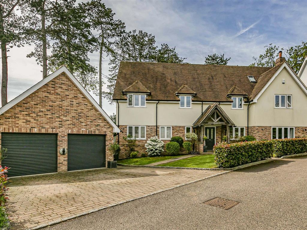 5 bed detached house for sale in The Pastures, Bishop's Stortford CM23 ...