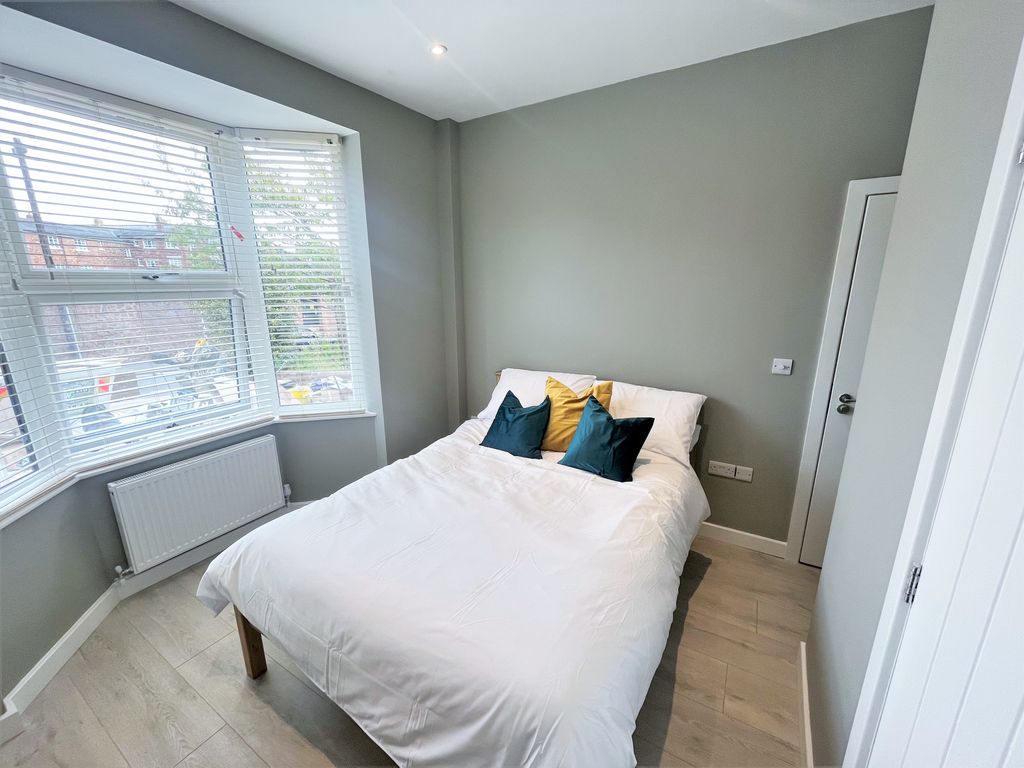 Room to rent in Exwick Road, Exeter EX4 - Zoopla