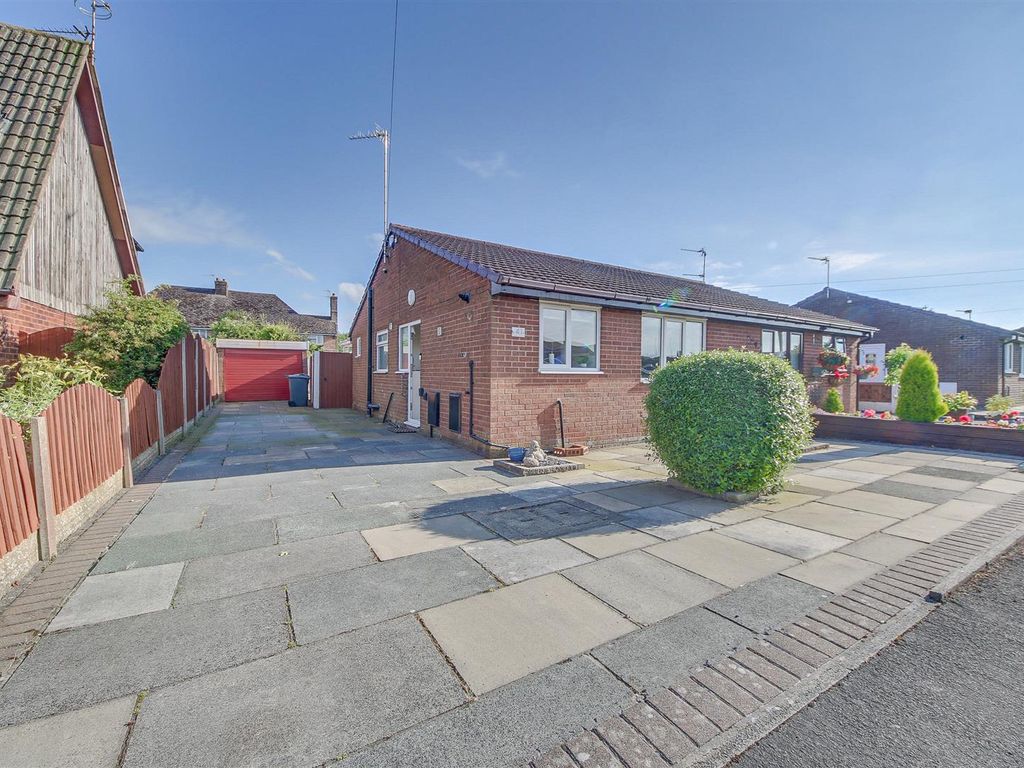 2 Bed Semi Detached Bungalow For Sale In Fleetwood Drive Banks
