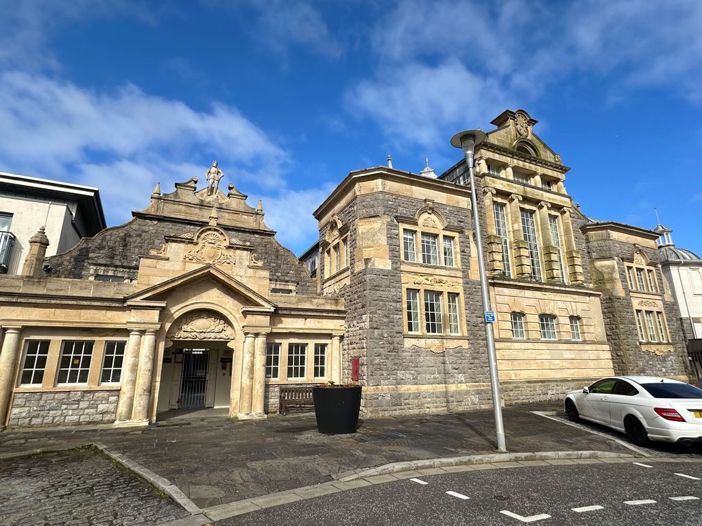 1 bed flat to rent in Knightstone Causeway, Weston-Super-Mare BS23, £ ...