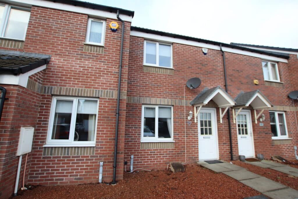 2 bed terraced house for sale in Ballochmyle Wynd, Coatbridge ML5, £ ...