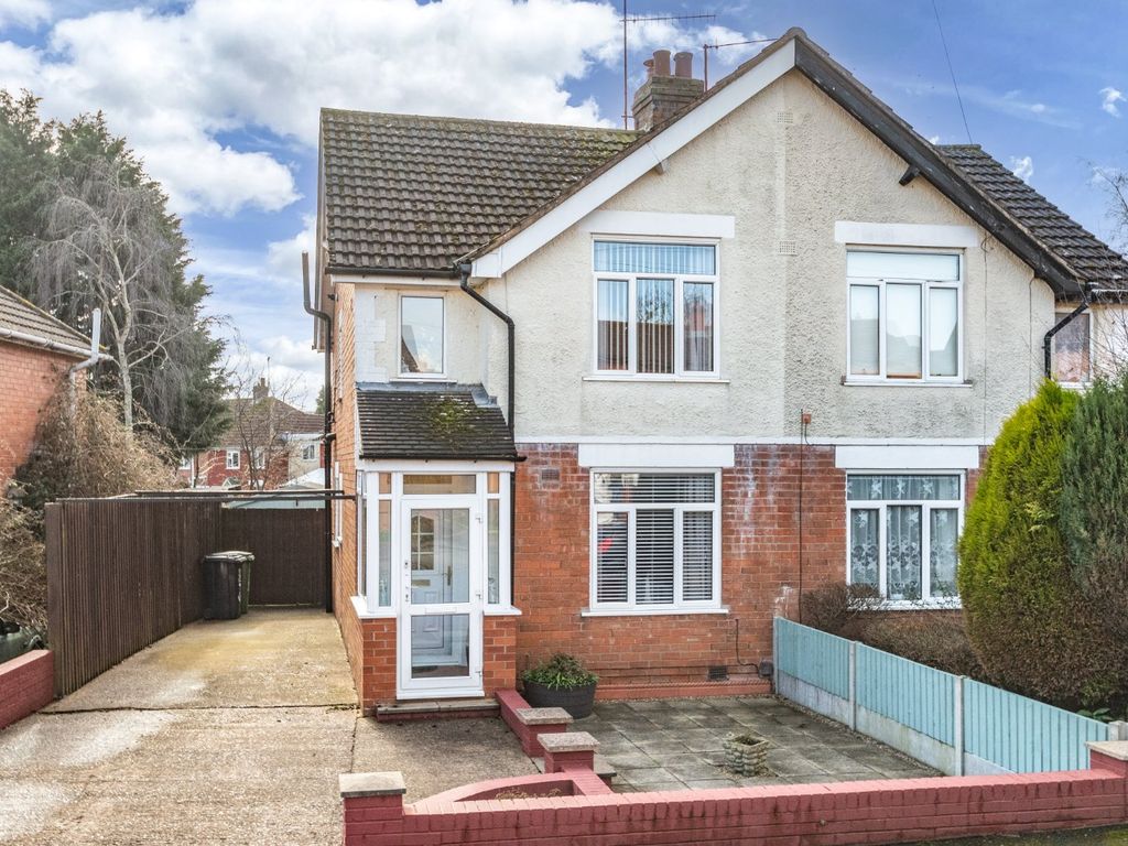 2 bed semi-detached house for sale in Ash Tree Road, Redditch ...