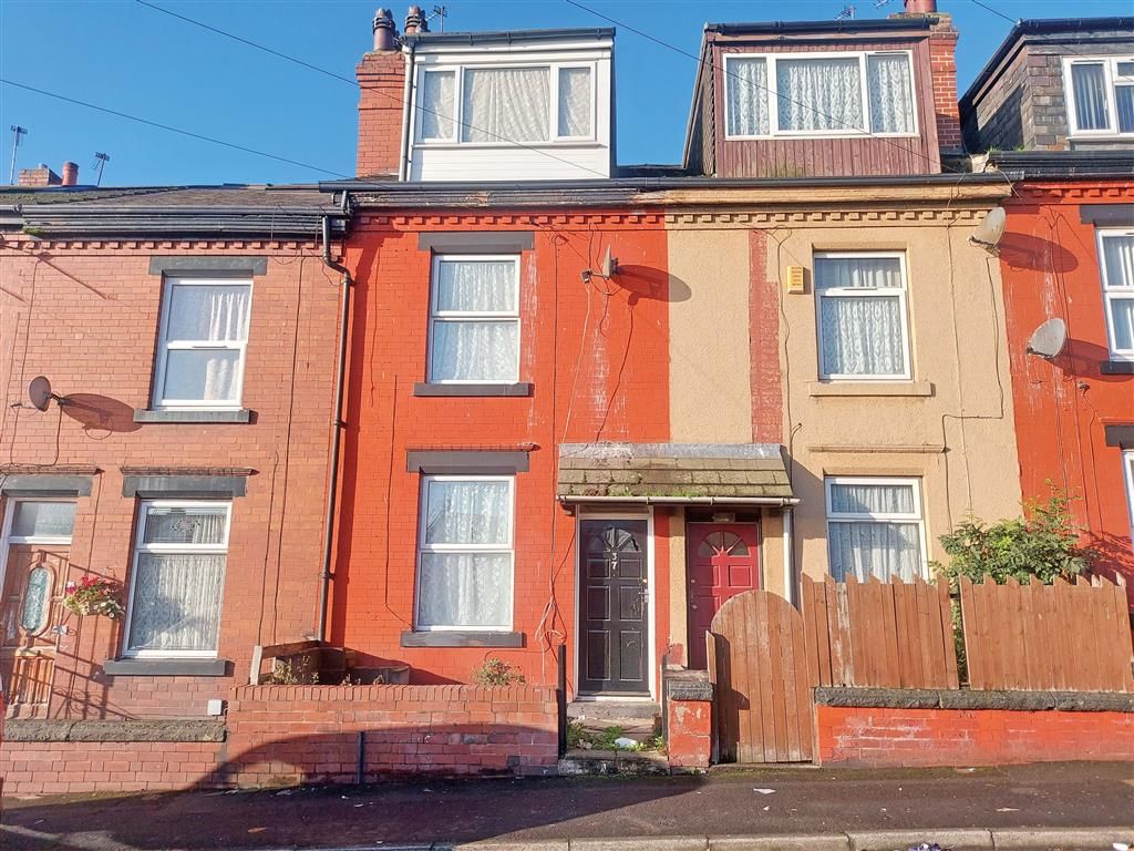 3 bed terraced house for sale in Colwyn View, Holbeck, Leeds LS11 - Zoopla